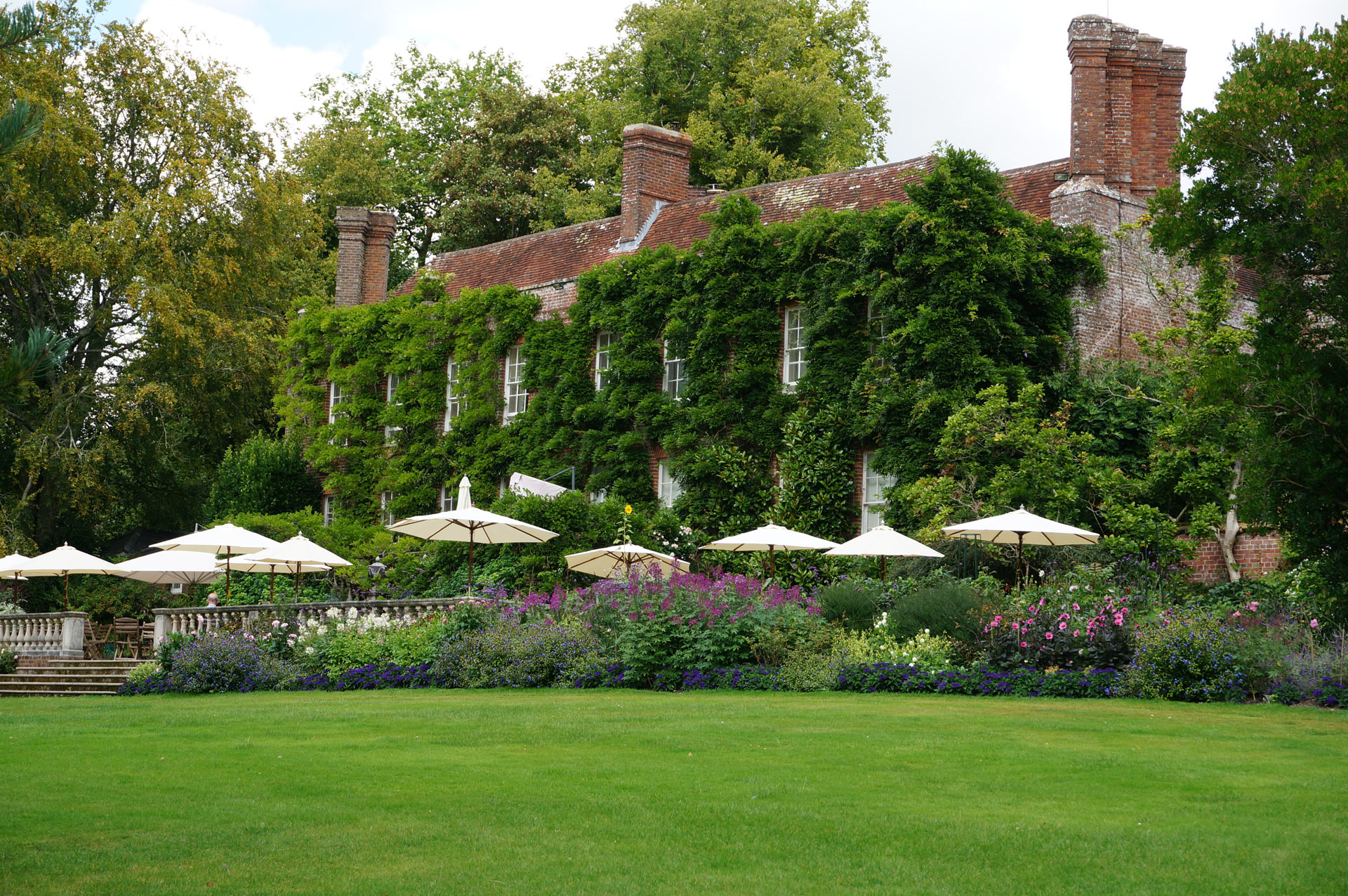 Pashley Manor - Trindade and Bird