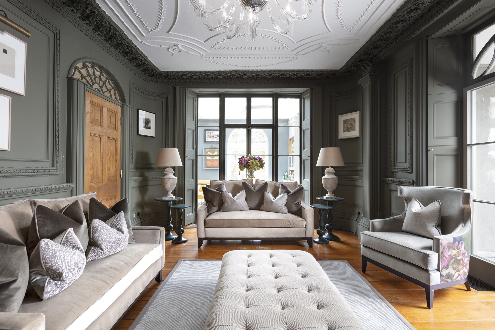 The Drawing Room - Trindade and Bird